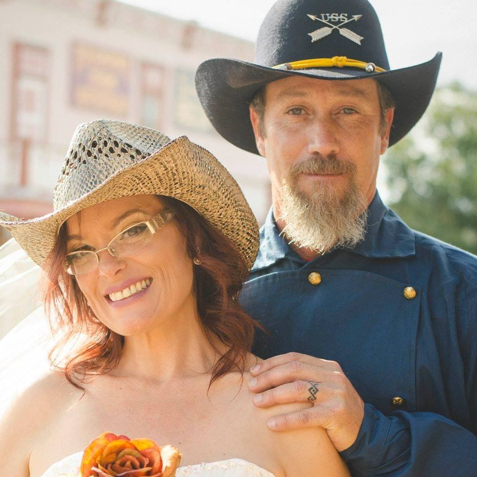 About Us - Nellie's Wicks and Bricks